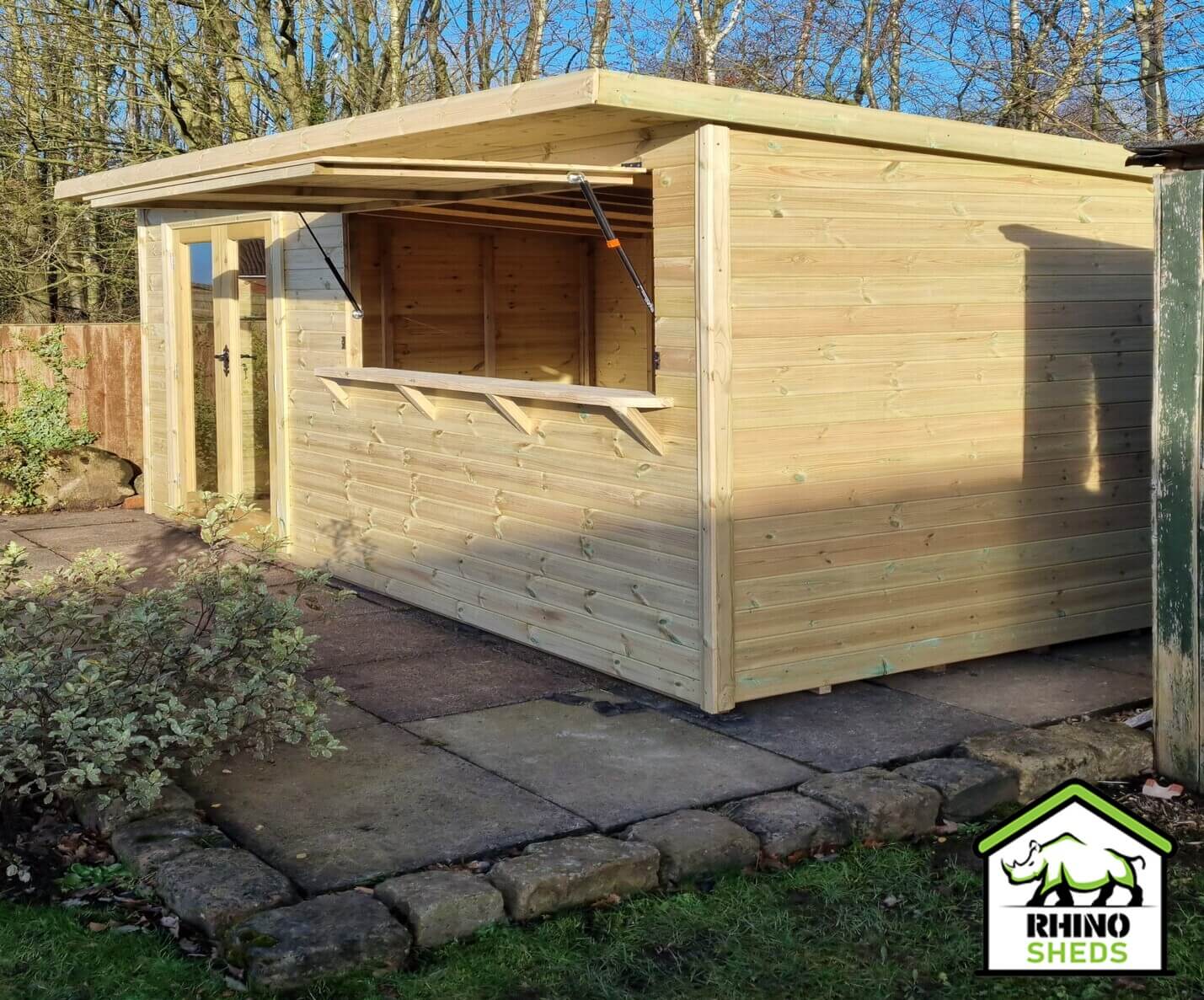 16x8 Summer House / Bar – Rhino Sheds